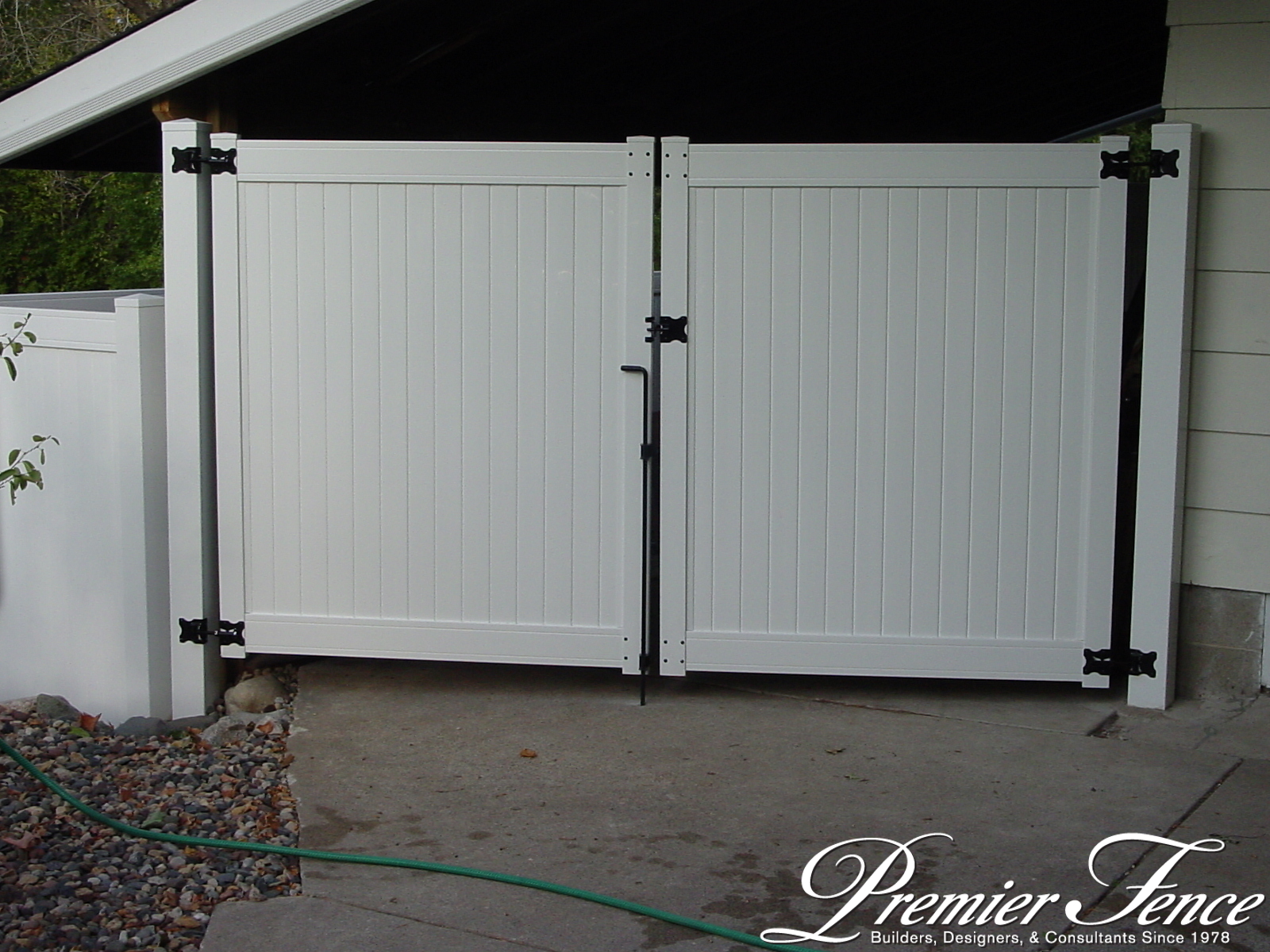 Vinyl Gates – Premier Fence Inc. Fence Minneapolis St Paul Fencing ...
